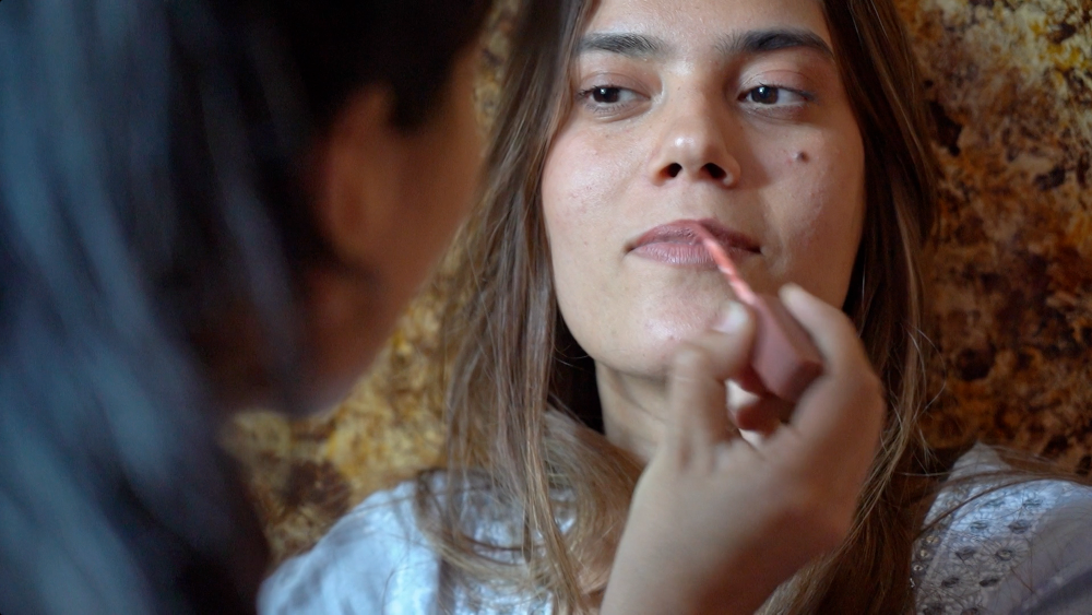 Verlosung: KABUL BEAUTY bei der Dokumentale Summer Preview in den Atelier Gardens - berliner ...